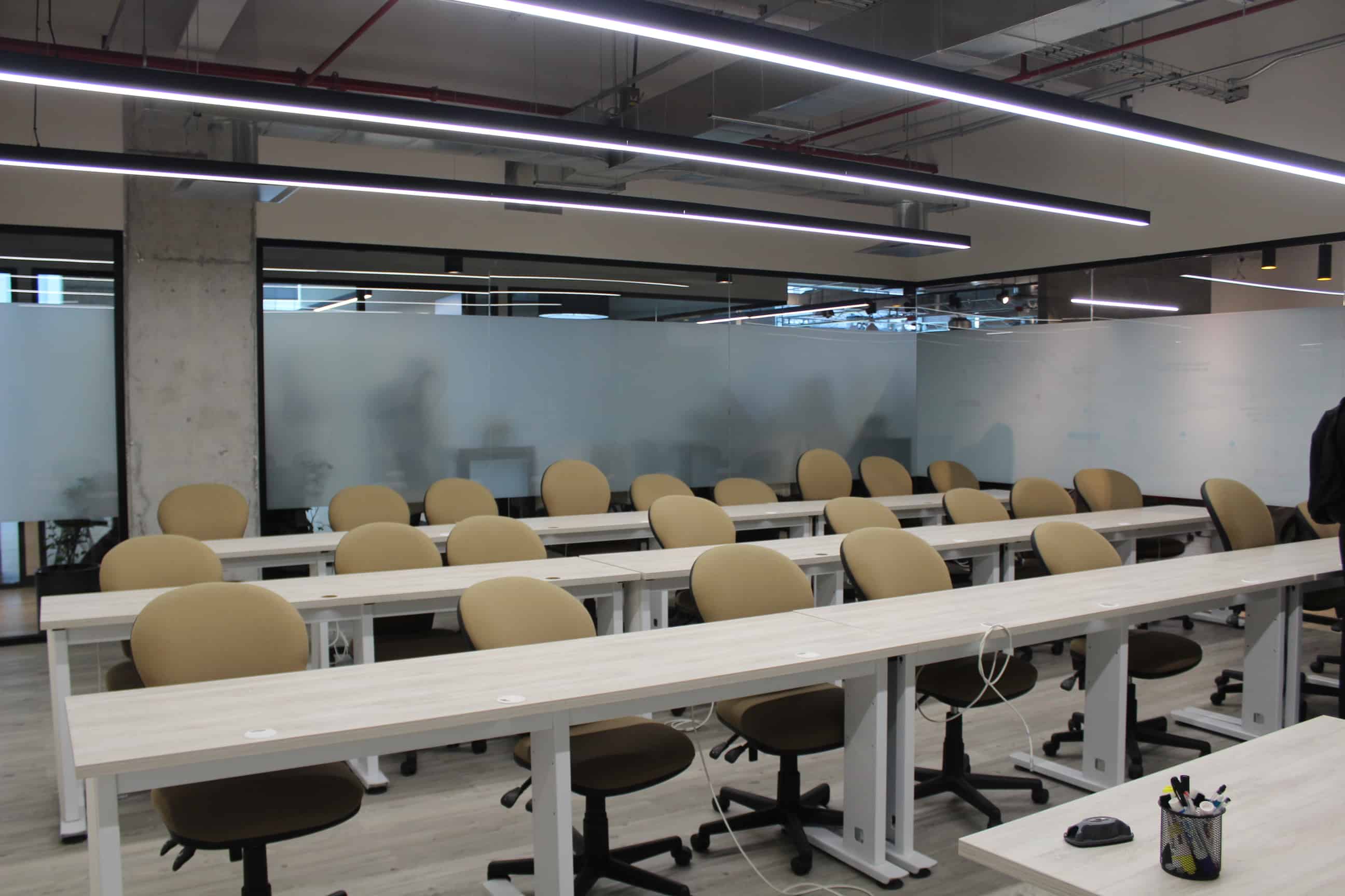 Hikvision abre nuevo espacio de networking para el canal - ITSitio